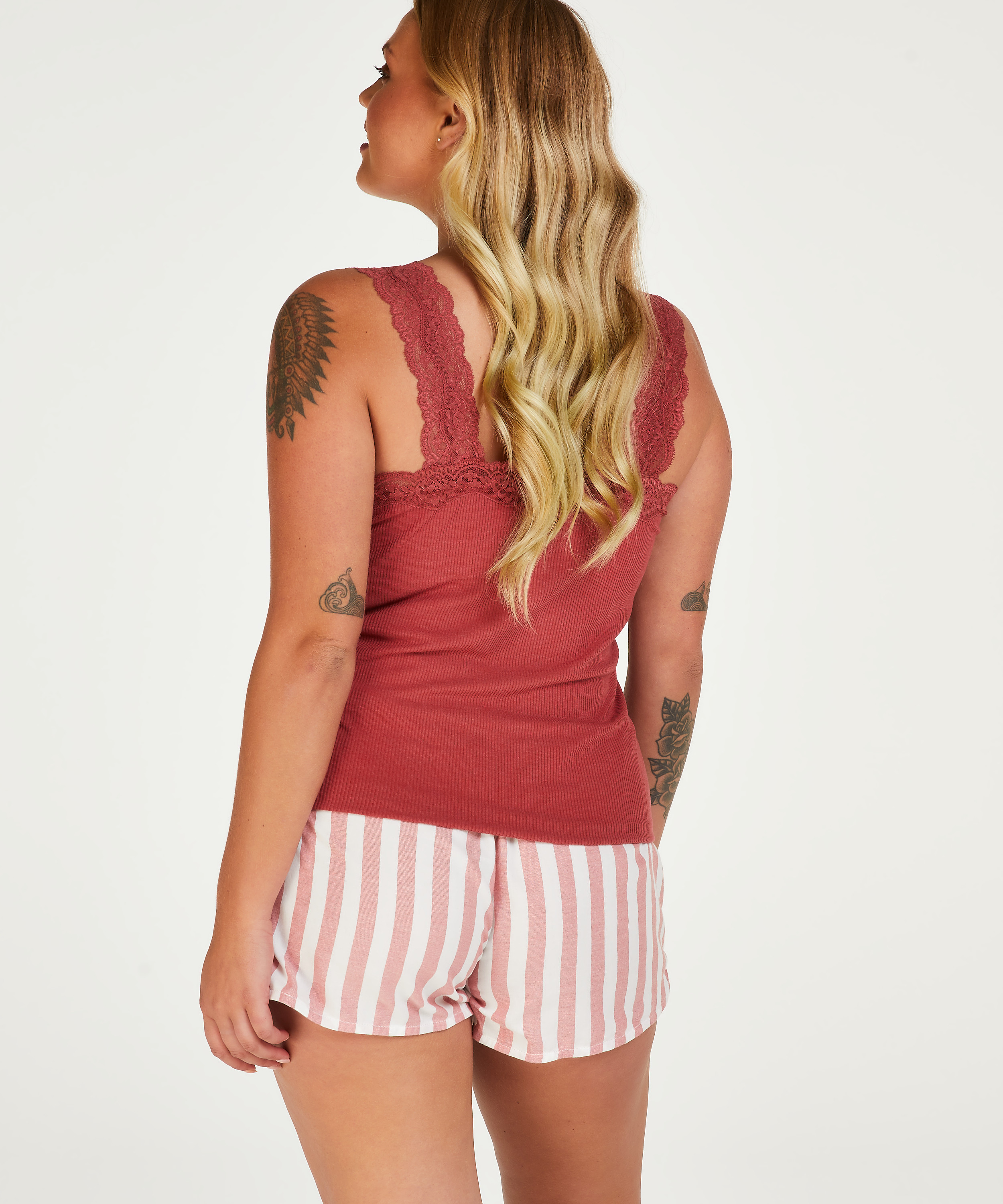 Ribbed Lace Singlet for £17 - Tops - Hunkemöller